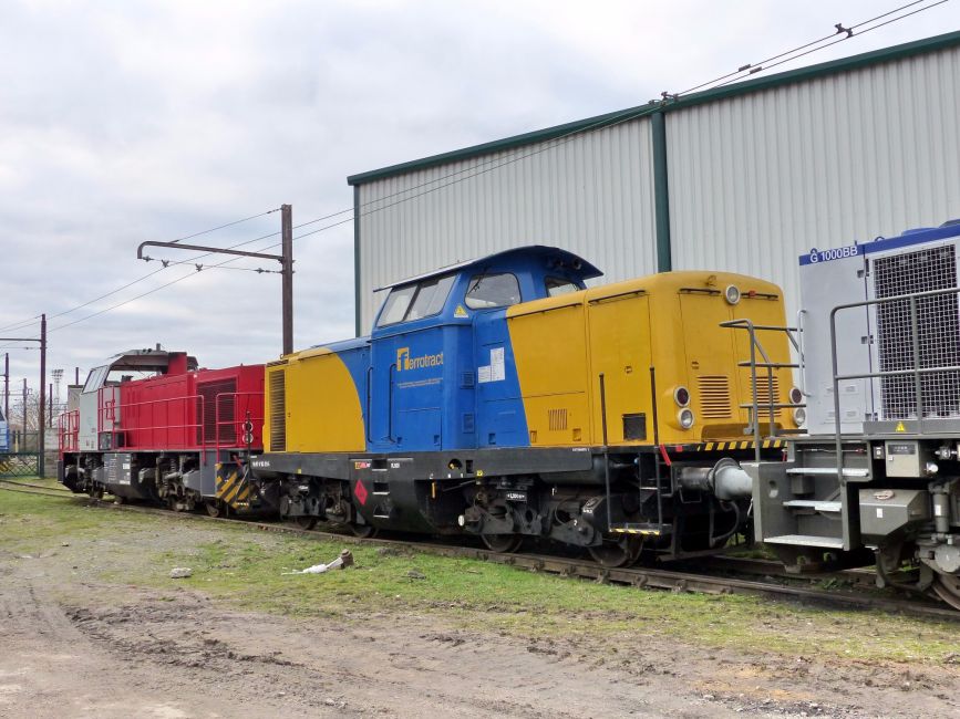 V211